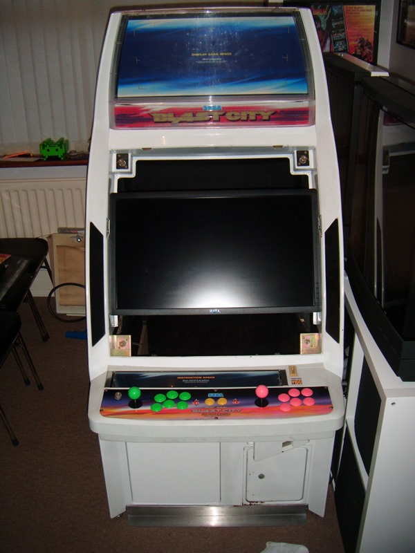 Blast City Cabinet | ukVac: UK's Video Arcade Collecting