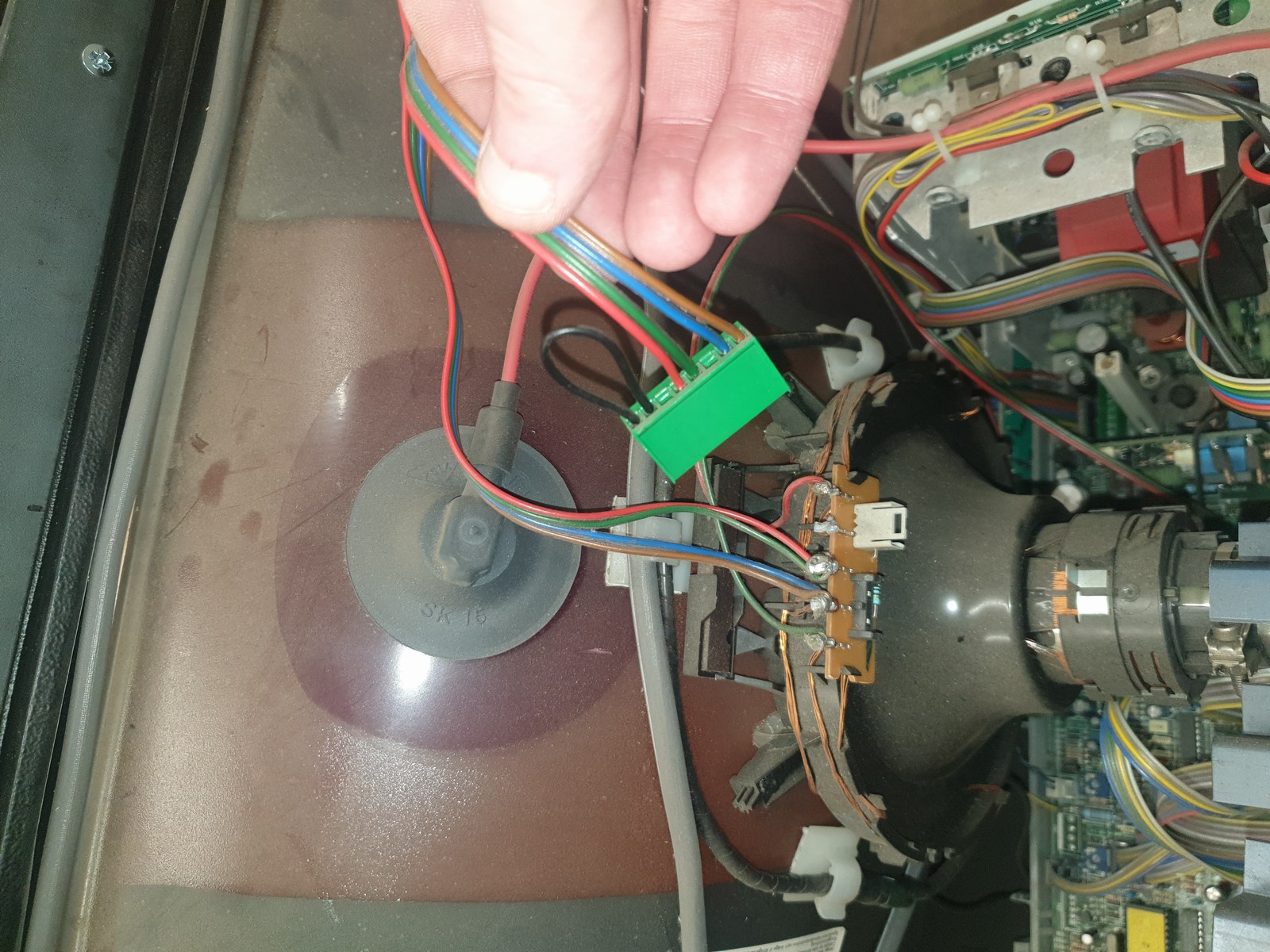Switching Yoke Wires | ukVac: UK's Video Arcade Collecting