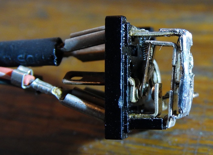 Sega Outrun Start Button Repair | ukVac: UK's Video Arcade Collecting