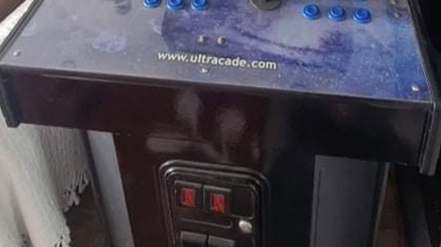 Uncovering artwork | ukVac: UK's Video Arcade Collecting