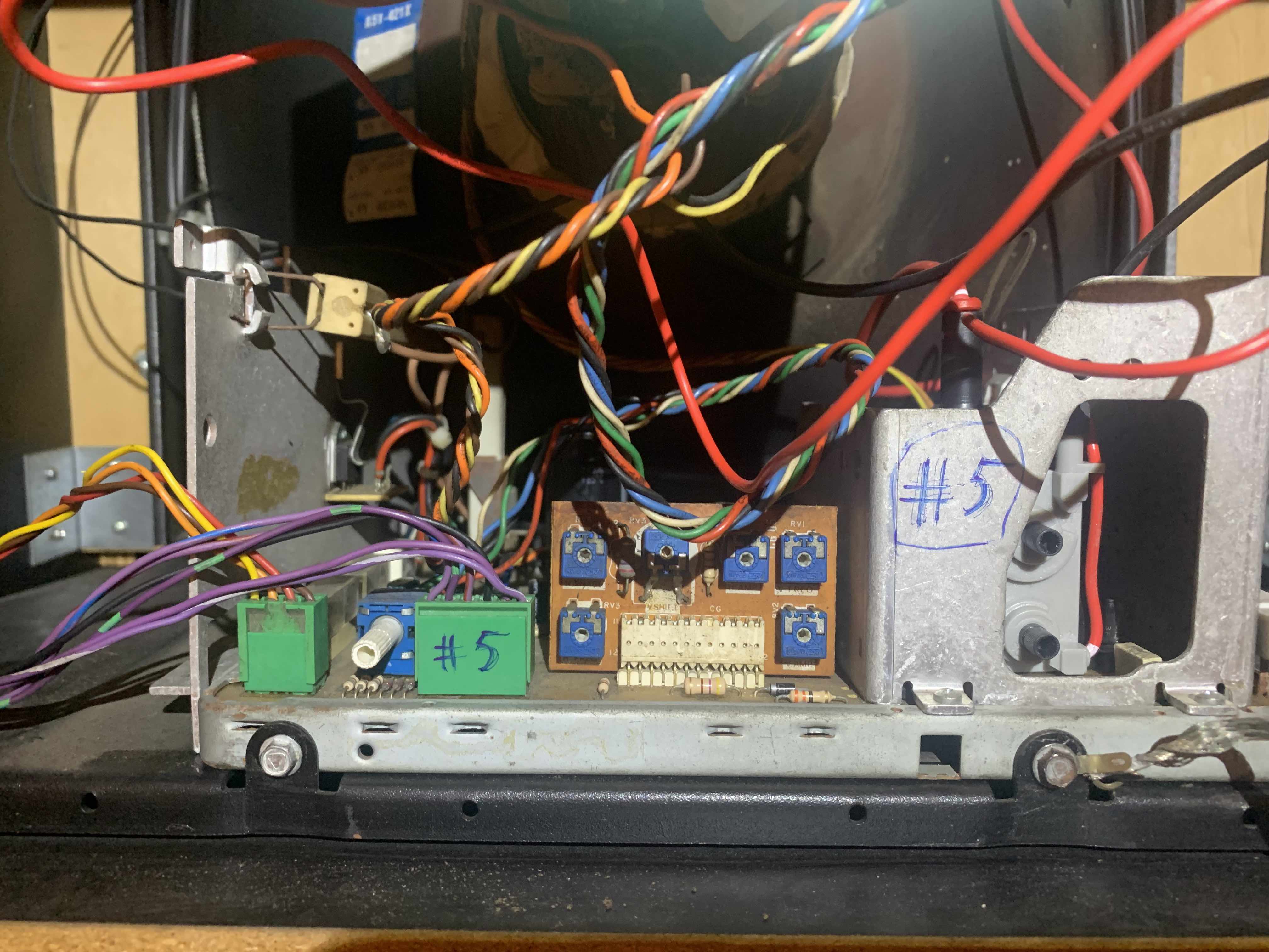 Monitor in robotron | ukVac: UK's Video Arcade Collecting