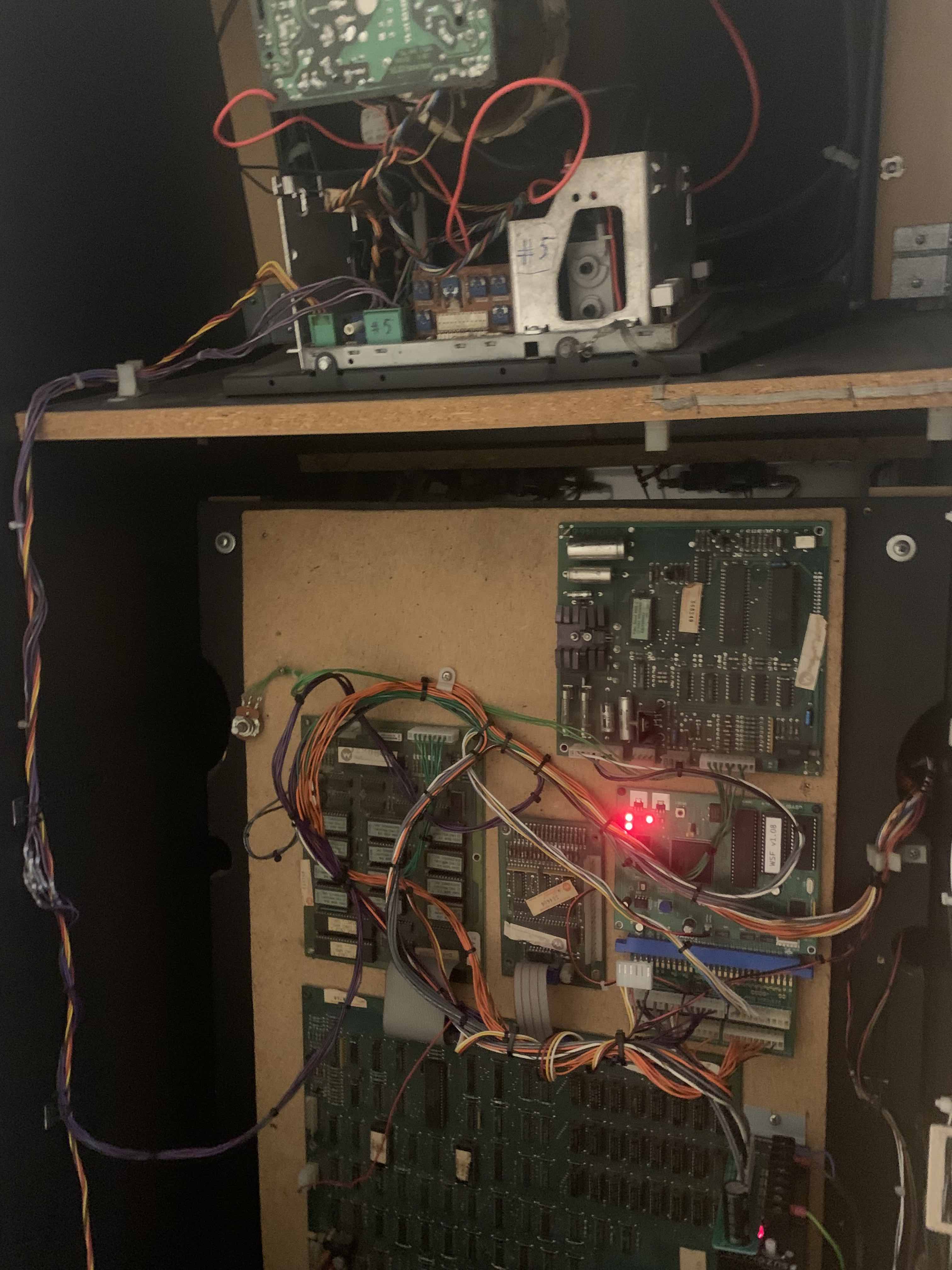 Monitor in robotron | ukVac: UK's Video Arcade Collecting